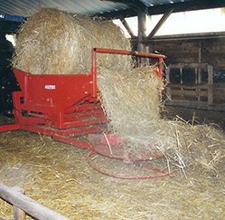 Altec Machinery & Straw Spreading Equipment | Straw Spreader